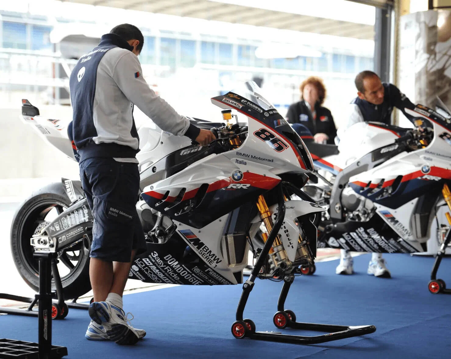 Štenderi za motocikle – Praktična stvar za održavanje motocikla